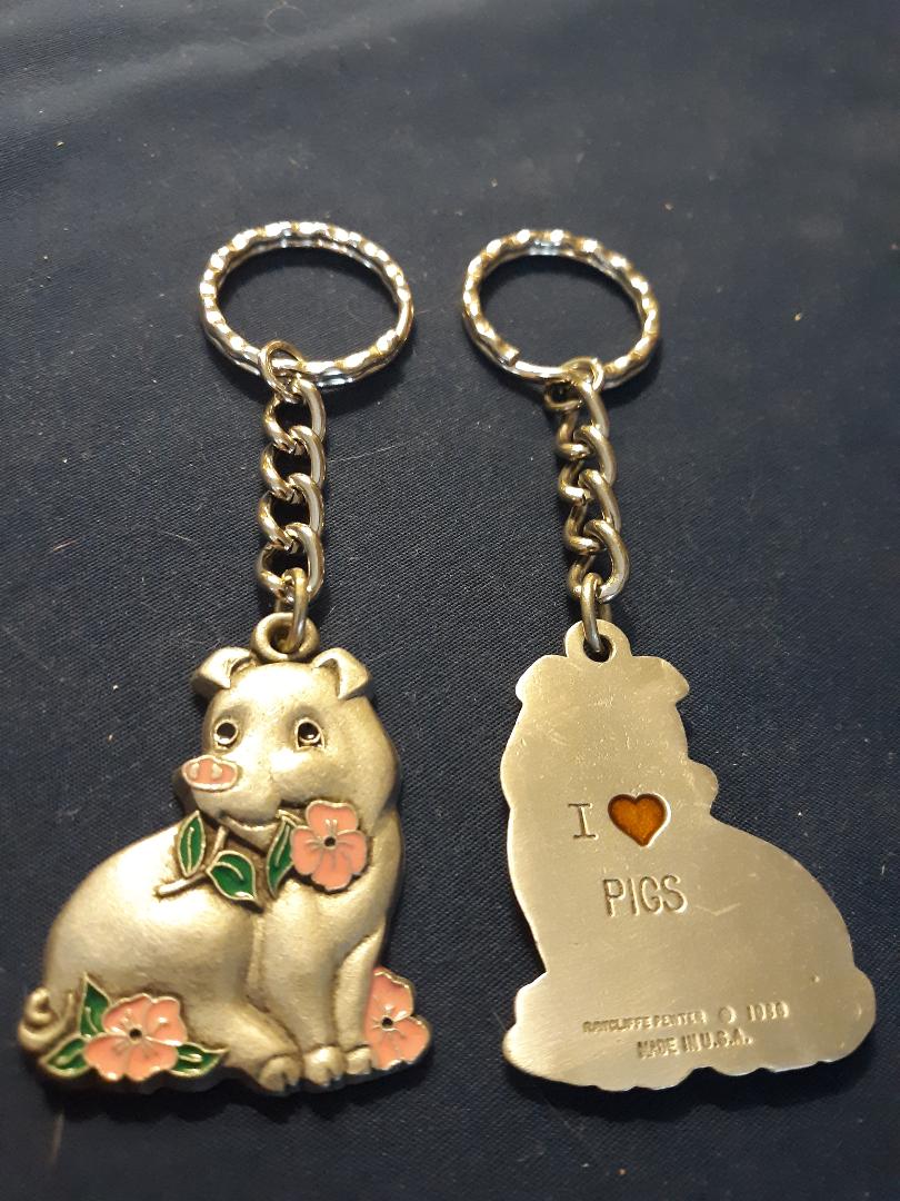 Pig Keychain with Enamel Pewter at Animal World®